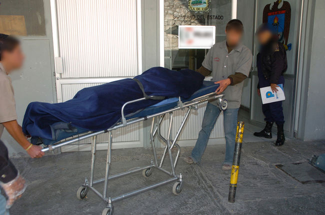 Matan a tres mujeres y un hombre en velorio, El Siglo de Torreón Matan a tres mujeres y un hombre en velorio, El Siglo de Torreón