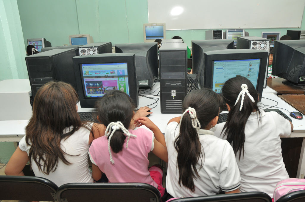 Cuidado Con El Uso De Internet Libre En Escuelas El Siglo De Torreón
