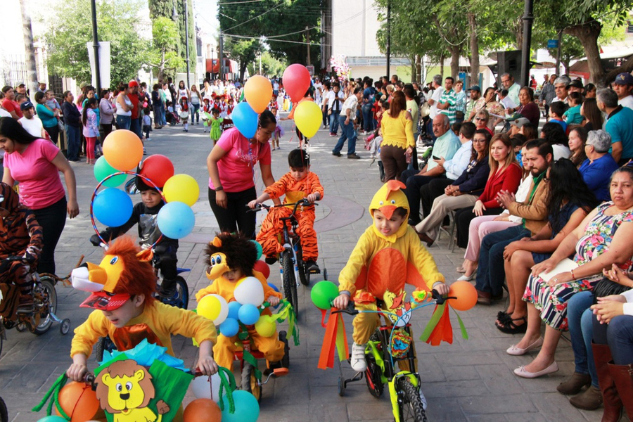 Todo listo para el desfile de primavera, El Siglo de Torreón Todo listo para el desfile de primavera, El Siglo de Torreón