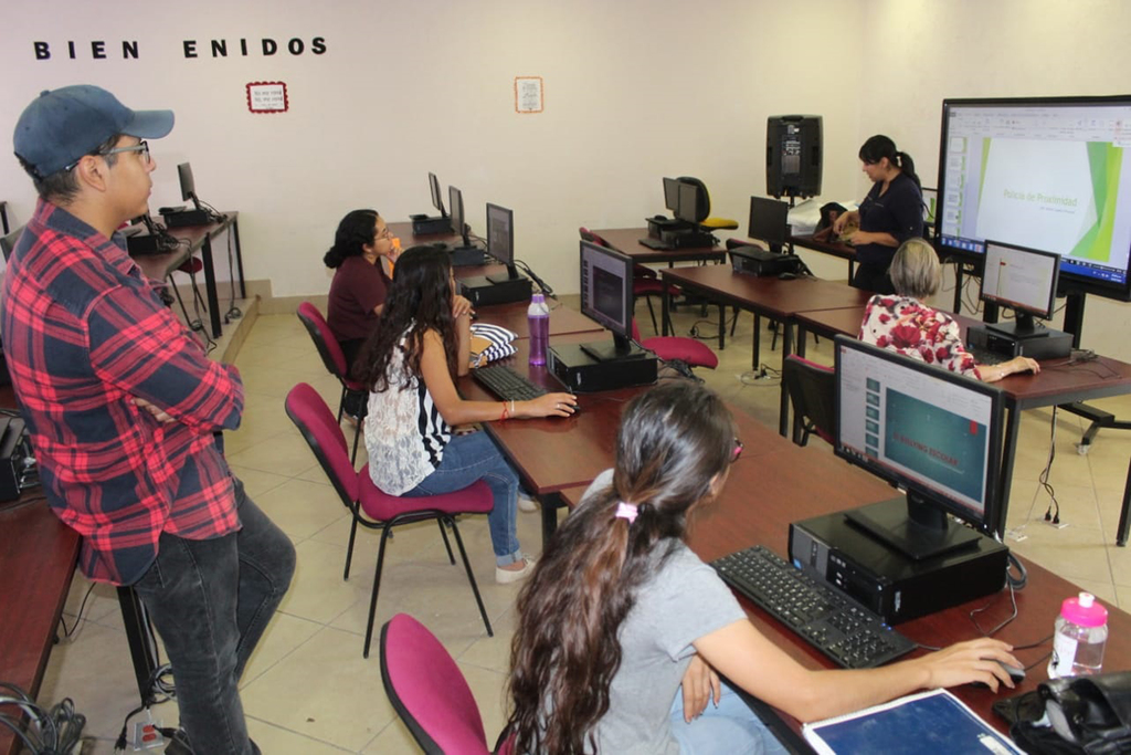 Ofrecen curso de informática básica, El Siglo de Torreón Ofrecen curso de informática básica, El Siglo de Torreón